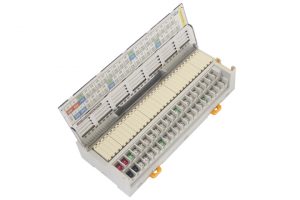 R32C-Iシリーズ|リレーターミナル|ねじ式リレーターミナル|製品一覧|サーボケーブル・I/Oケーブル・端子台・リレーターミナル|進電テクノロジー